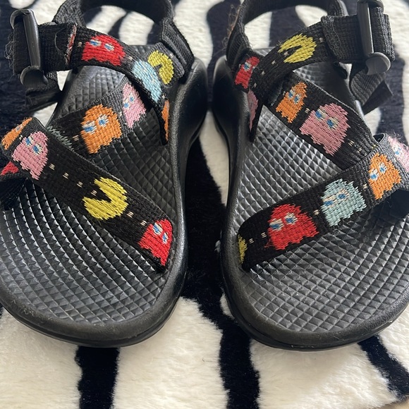Chaco | Shoes | Chaco Kids Pacman Z Limited Edition Classic Sandals Sz ...